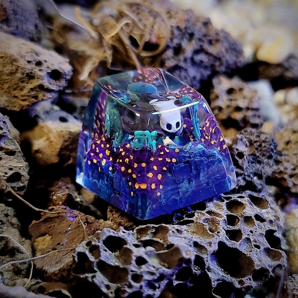 Hollow knight keycap, the knight resin keycap, Handmade artisan keycap ...