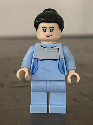 LEGO Dr. Helen Cho Marvel Super Heroes Minifigure / Marvel Avengers ...