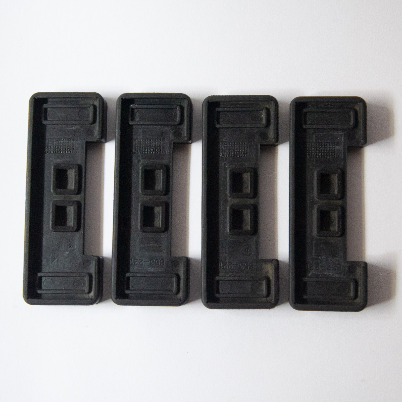 4 Thule Fit Kit Replacement Part 04 Rubber Foot 853-2210 (2003-2005 ...