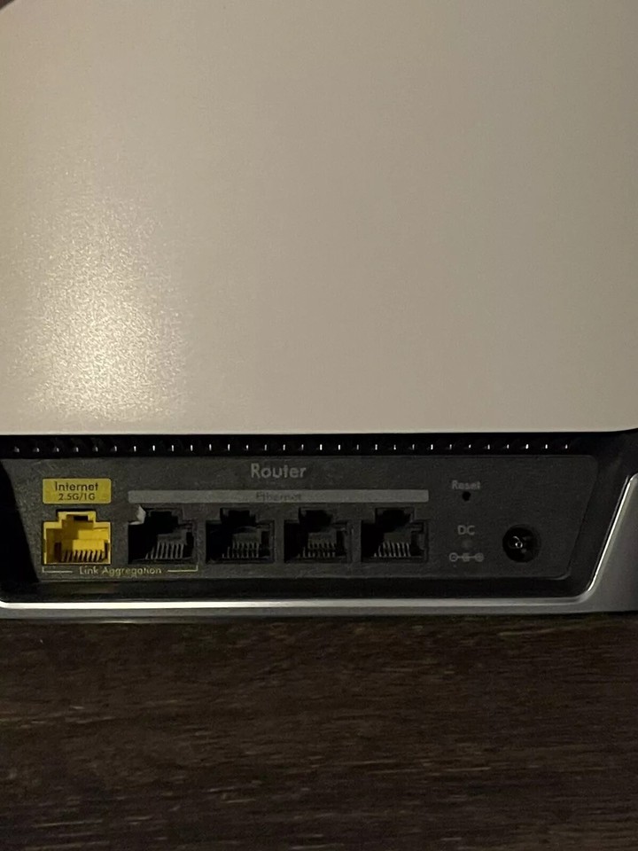 Netgear Orbi AX6000 TriBand Mesh Wifi6 Router RBR850 Near Mint Cond ...