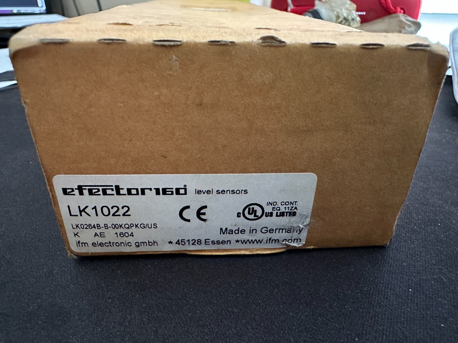 NEW IFM ELECTRONIC 45128 ESSEN LK1022 LIQUID LEVEL SENSOR ID: 128042 ...