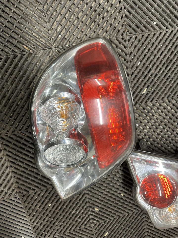 SUBARU IMPREZA HAWKEYE WRX WAGON ESTATE PAIR REAR BACK TAIL LIGHTS ...
