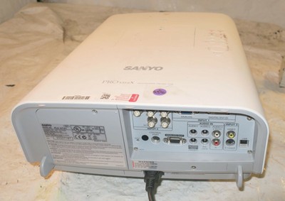 Sanyo pro xtrax multiverse projector plc-xp40l bulb - lionulsd