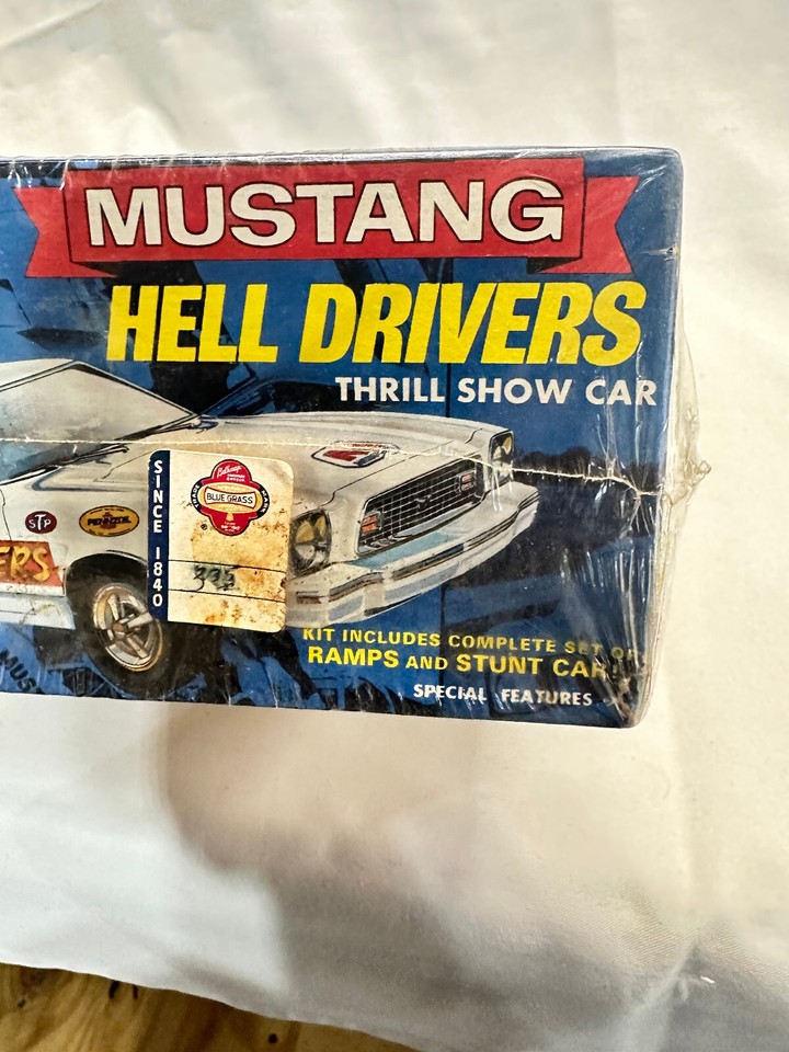 Mustang Hell Drivers Show Car Vintage Model Kit By AMT 1/25th Scale | eBay