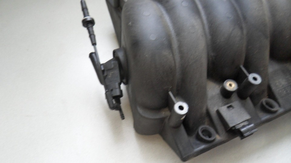 Chevy LS1 Intake Manifold Used Sensor LSX 5.7L V8 Swap Hot Rod 12560688 ...