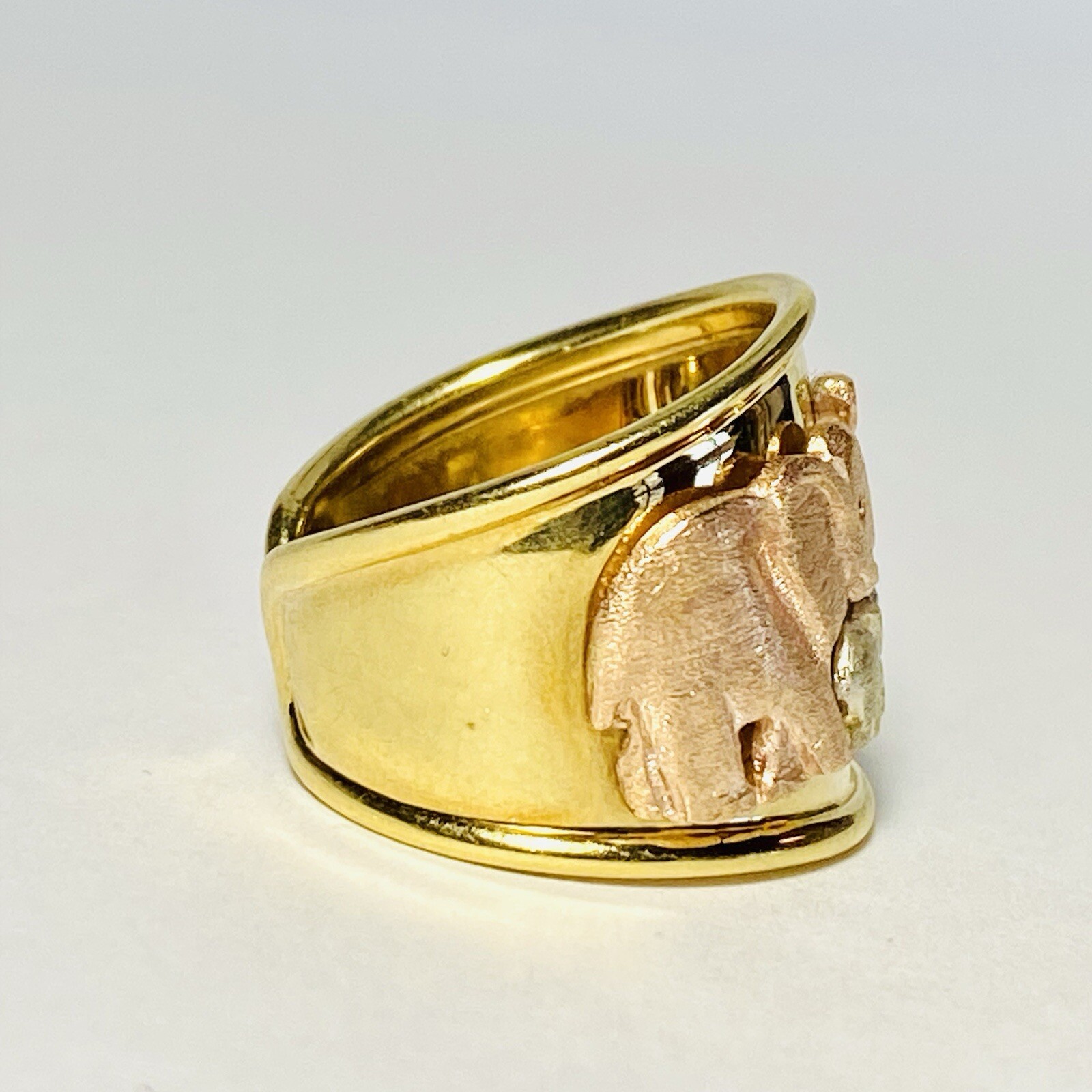 Vior Italy 14K Tri Tone Gold Elephants 18mm Size 7–8 Cuff Band Ring 6 ...