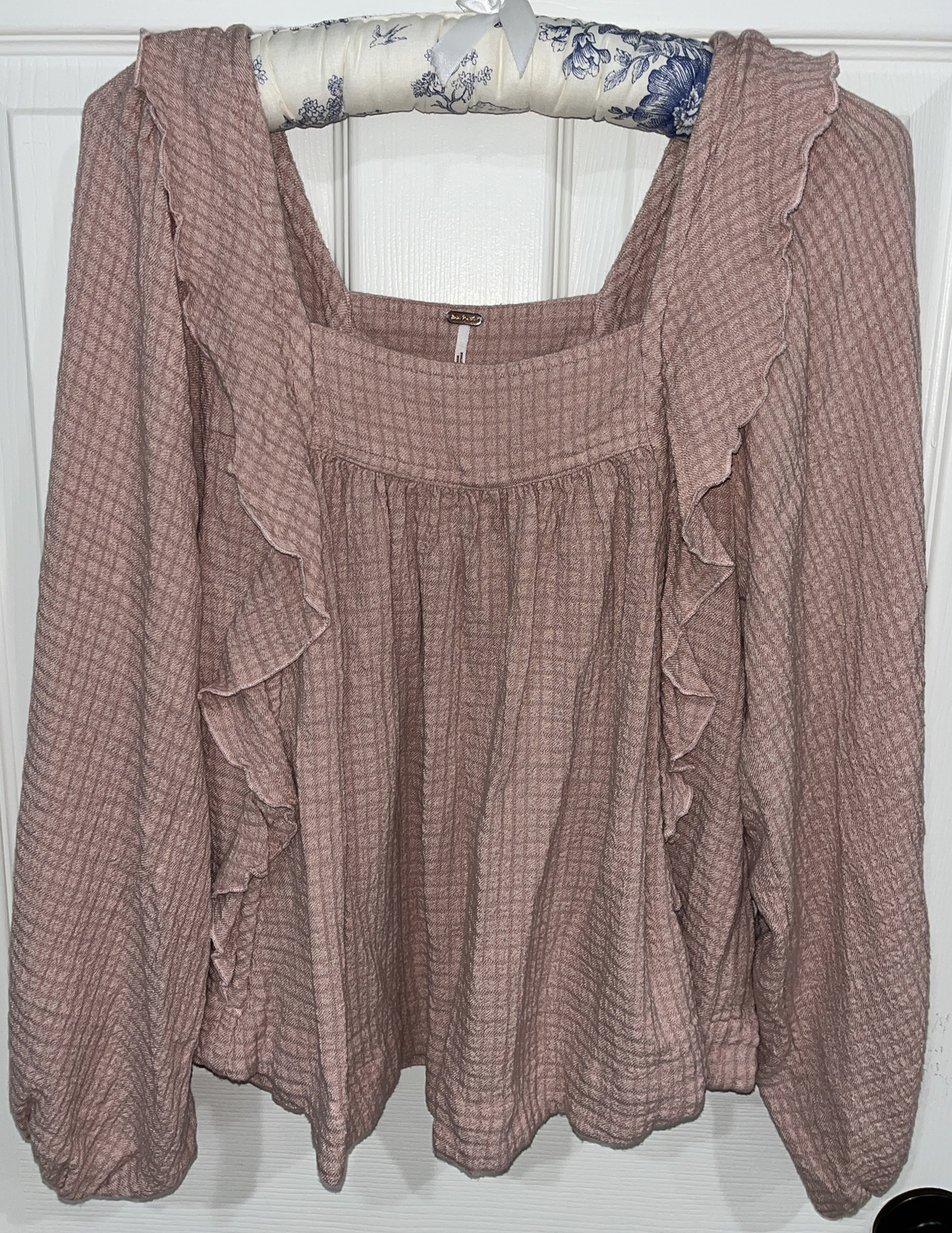 Free People Soft Pink Square Neck Ruffle Front Long Sleeve Top Sz XS | eBay