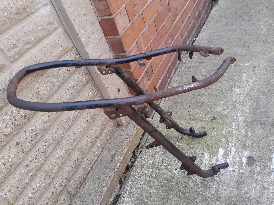 TRIUMPH TRIDENT T150 T150V = REAR FRAME LOOP. | eBay UK