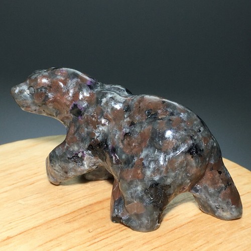 43g Natural Crystal.yooperlite .Hand-carved.Exquisite polar bear ...