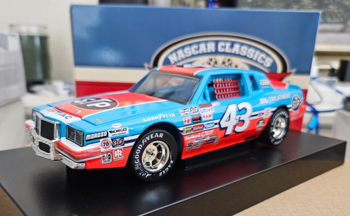 1984 Richard Petty Pontiac Grand Prix 43 STP Firecracker 400/200th Win ...
