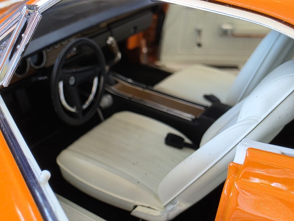 GMP 1970 Dodge Super Bee Go Mango 1:18 Diecast Model Car Rare Wht ...