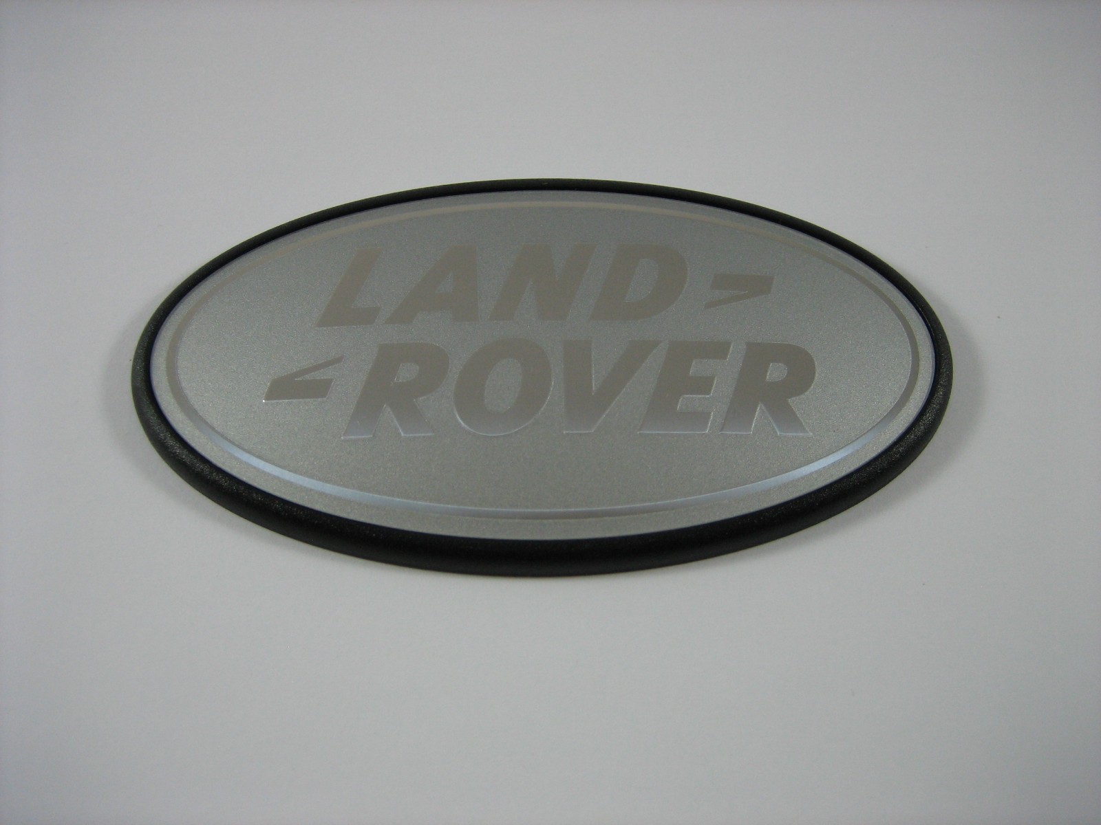 Land Rover LR2 Front / Rear Tail Gate Badge Emblem Silver Oval Logo ...