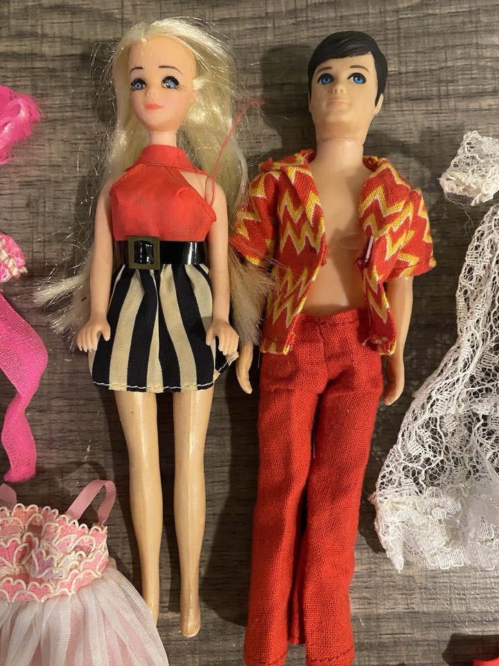Vintage 1970 Topper Dolls - Dawn & Gary with Clothing & Shoes ...