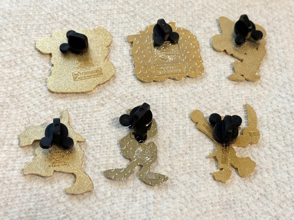 Disney Pins (6) Donald Duck-As Pirate, Crane Operator, Angry, Happy etc ...