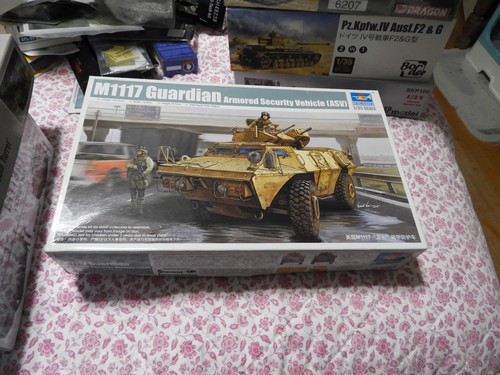 1/35 TRUMPETER M1117 GUARDIAN | eBay