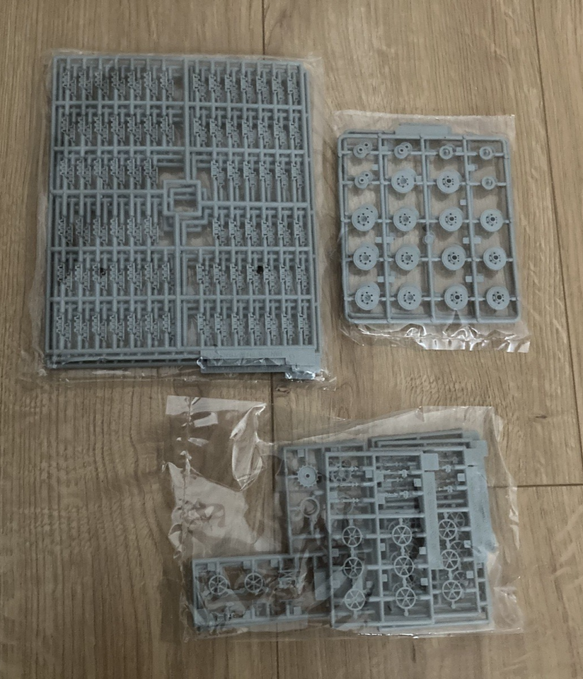 L292 Dragon Model Kit 9054 Pz.Kfpw.III Ausf.J control tank & Borgward ...