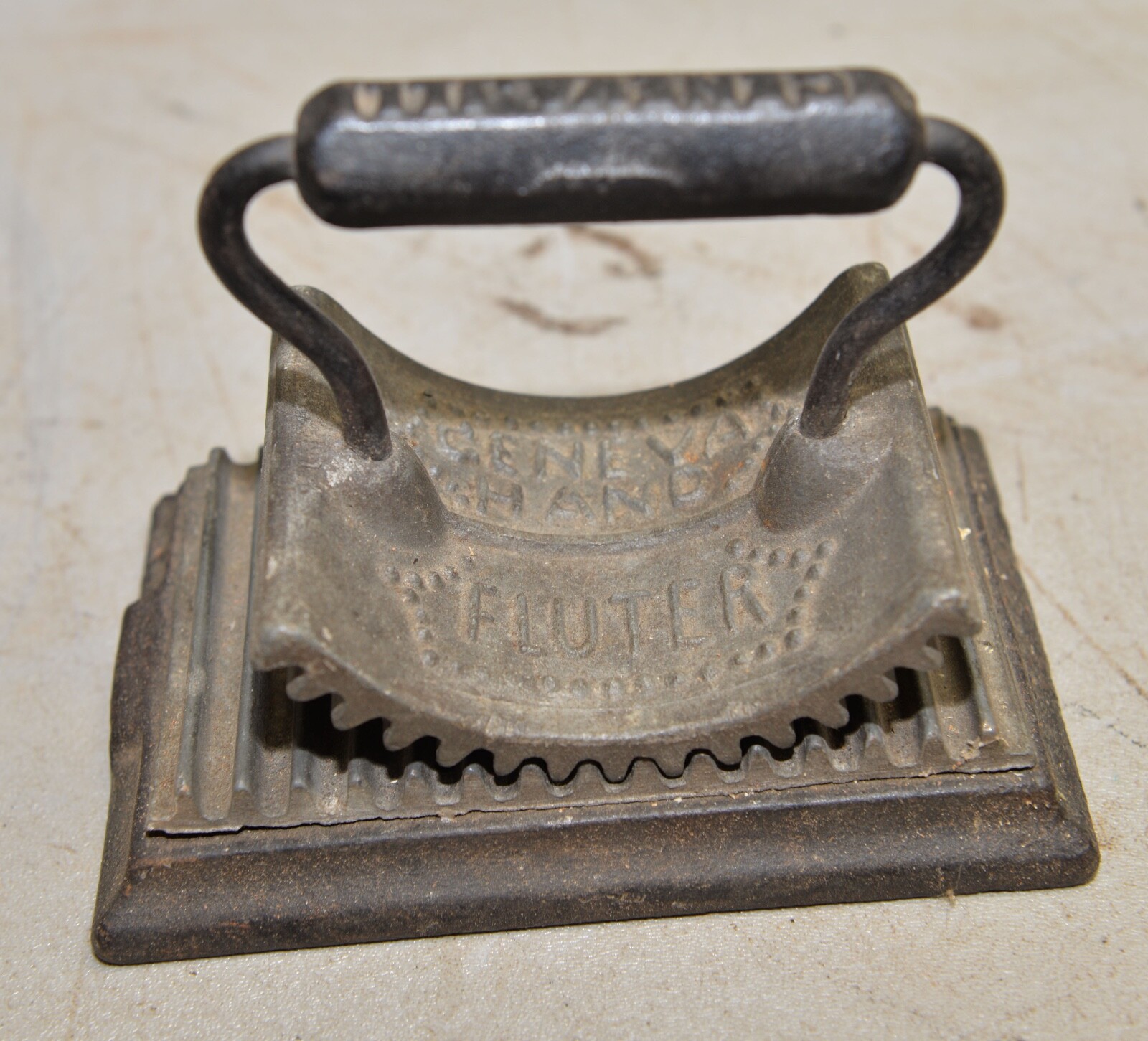 Antique cast iron Geneva Hand Fluter patent 1866 collectible fluting ...
