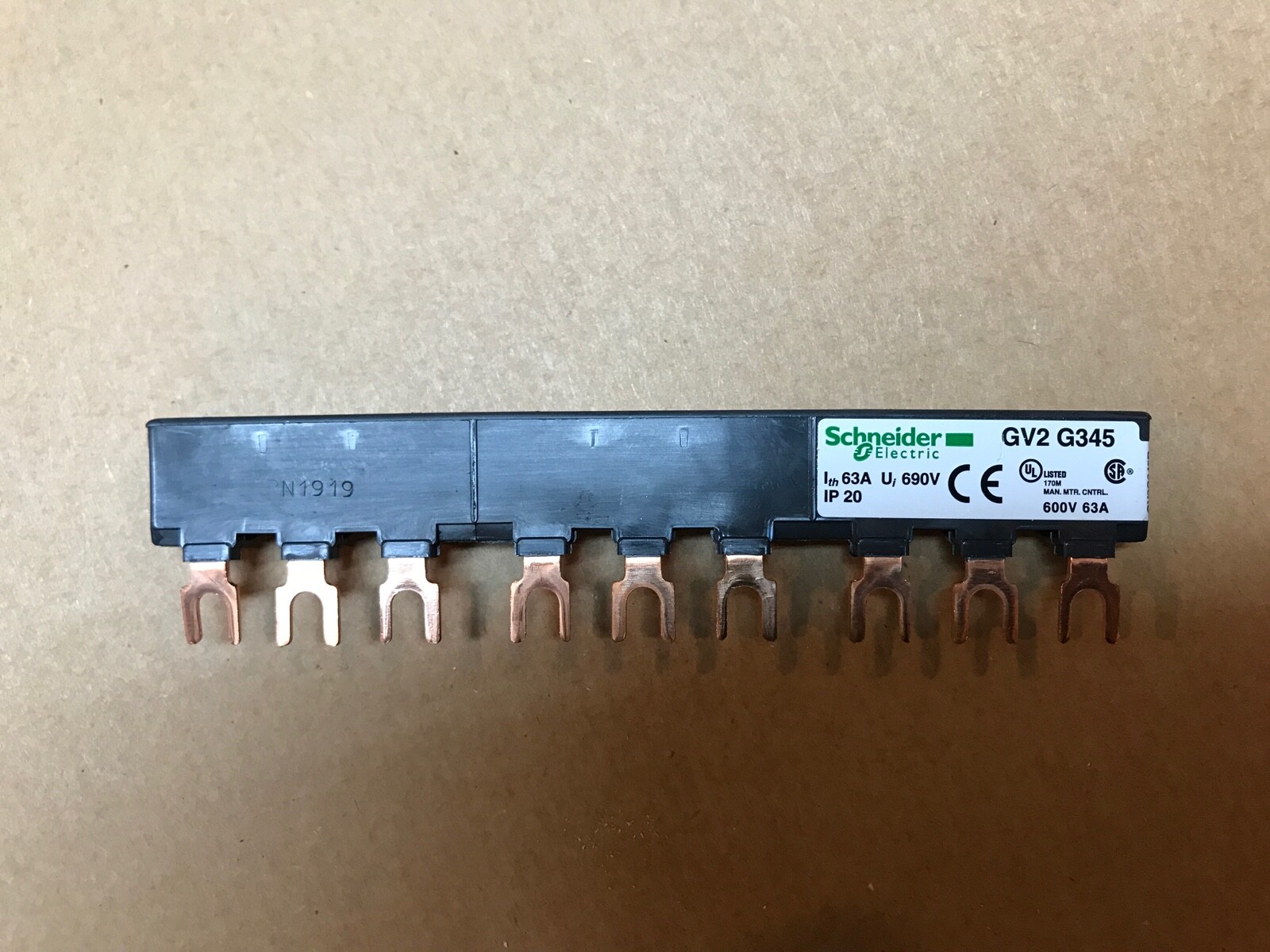 Schneider Electric Gv2 G345 055643 LINERGY Comb Busbar - for sale ...