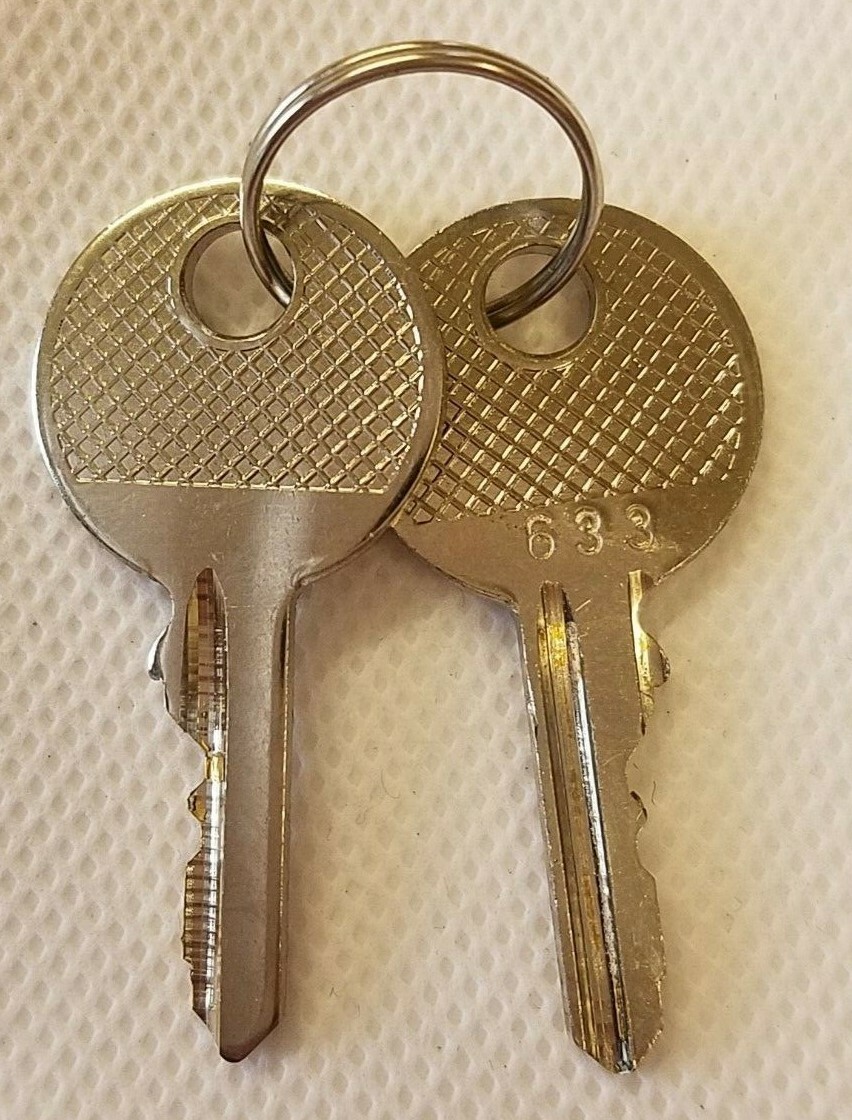 Keys 633 for Ignition Switch for Linde Forklift Truck Model - Keys for ...