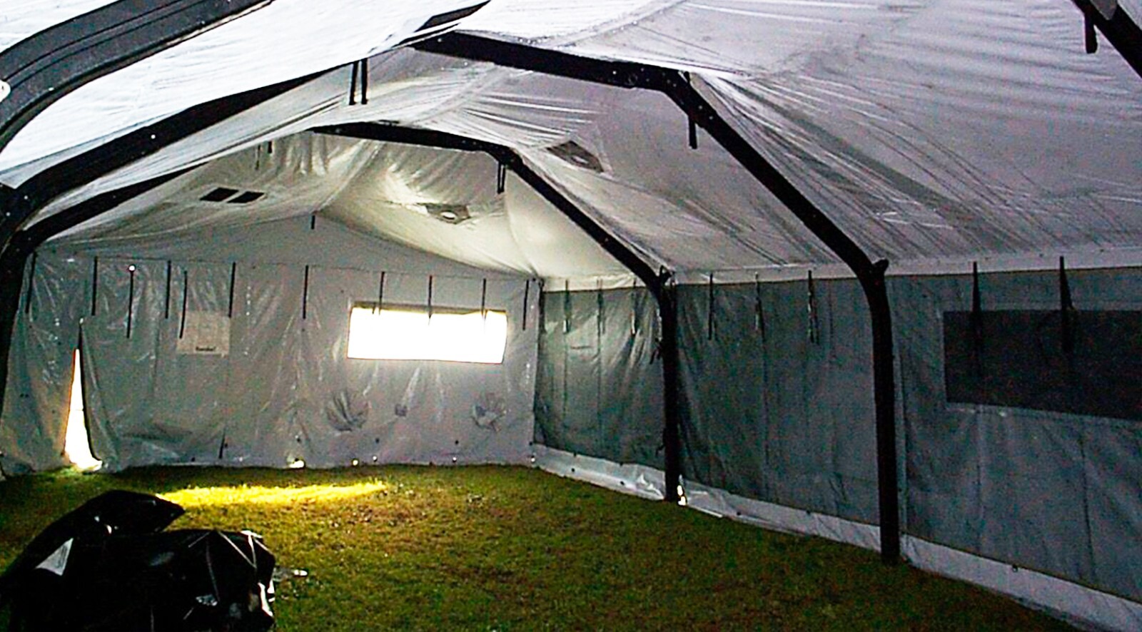 Lot of 40+ BIG US Military Tent Shelters Drash Base-X Utilis Airbeam GP ...