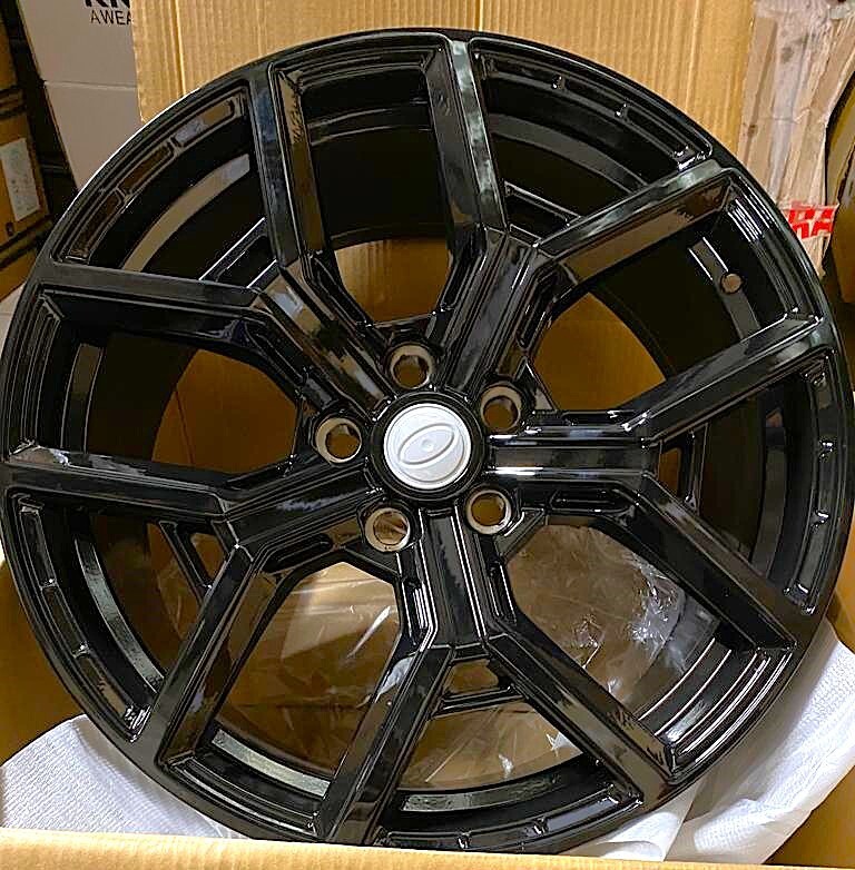 22"/Land Rover Defender L663/LR 5 spoke Design/Gloss Black/10j/Alloy ...