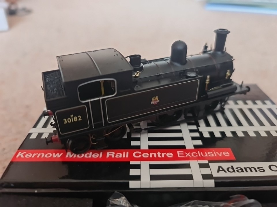KERNOW KMRC OO GAUGE K2103 ADAMS O2 TANK LOCO BR BLACK 30182 PULL ...