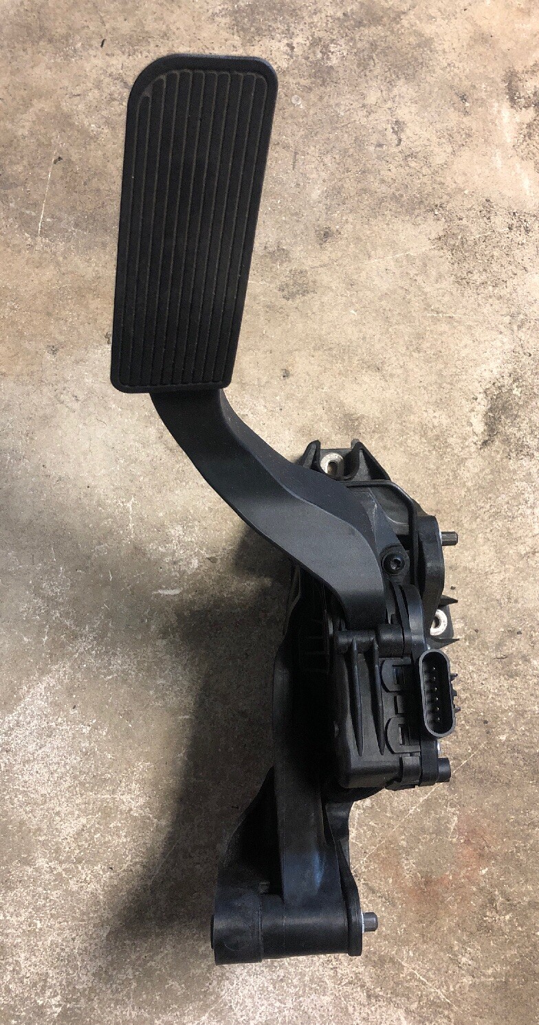 Chevrolet Suburban Accelerator Gas Pedal Position Sensor GM OEM 07 08 ...