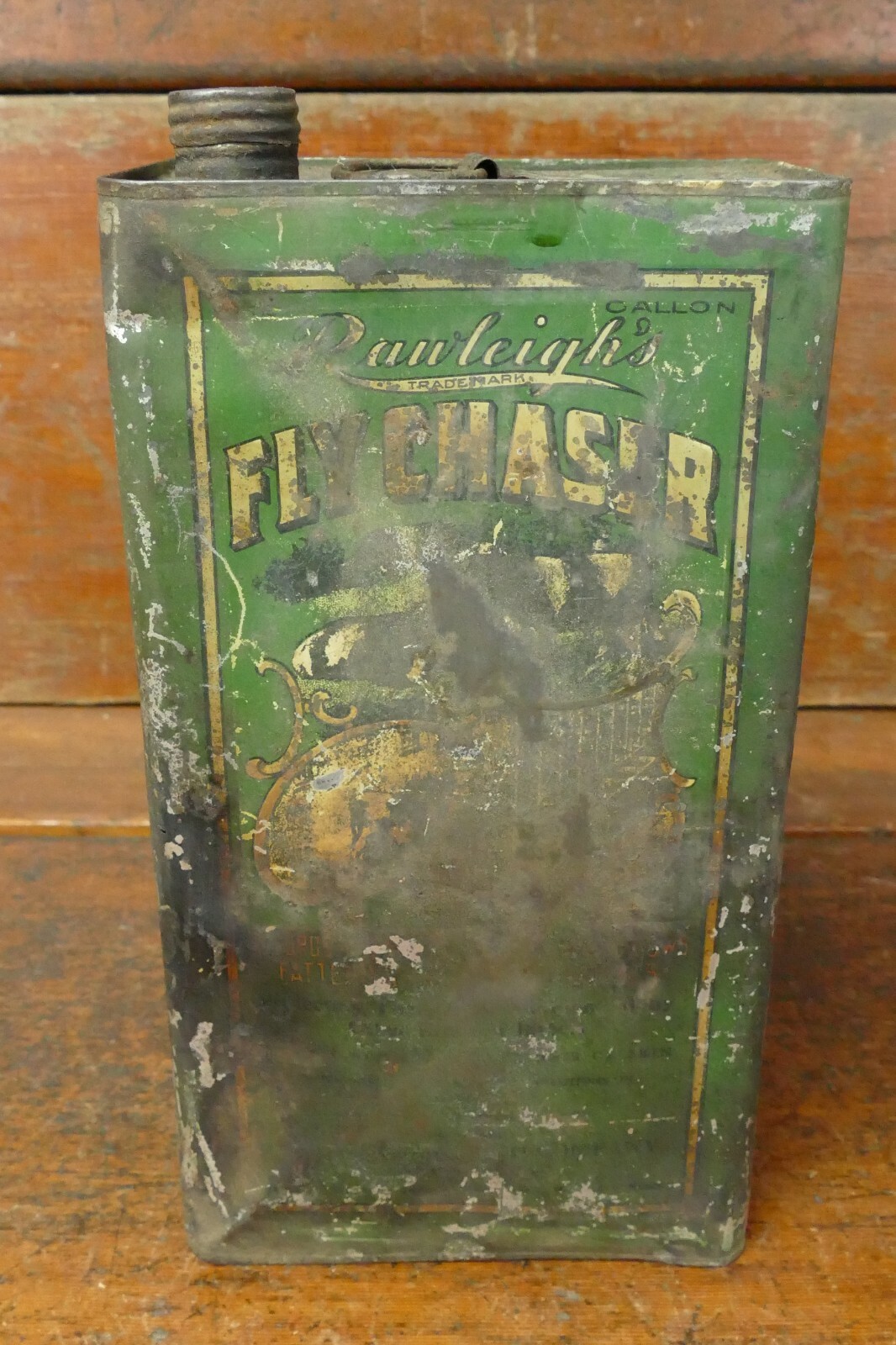 Vintage RAULEIGH'S FLY CHASER Cow Fly Spray One Gallon Metal Oil Can ...