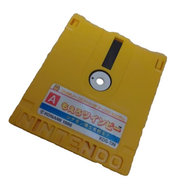 NES Disk System - MOERO TWINBEE Sukue Dr. Cinnamon - shooter. Famicom ...
