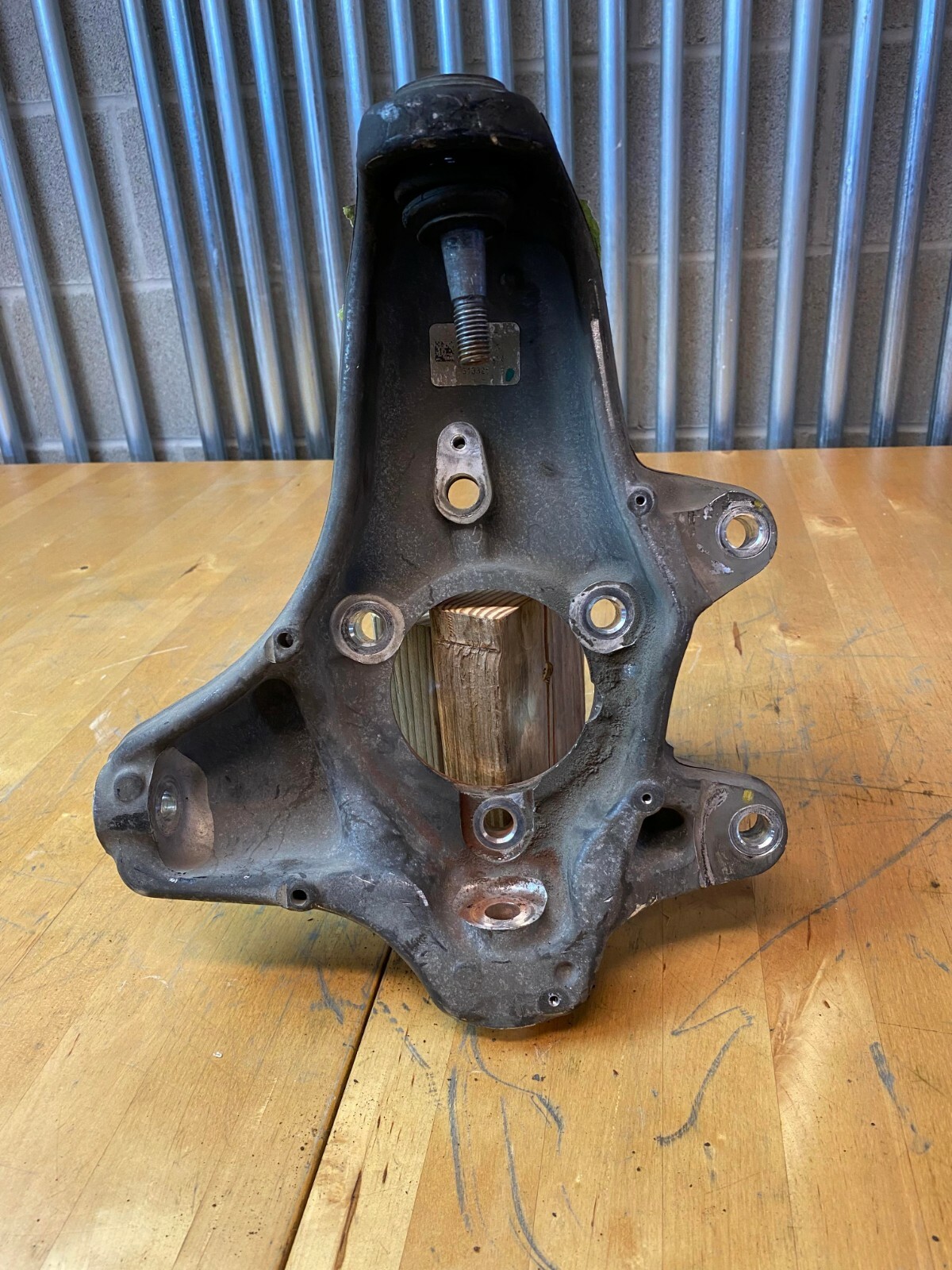 C7 Corvette Knuckle Spindle- Driver's Side (LH) - GM (20959401) | eBay