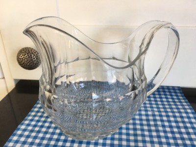 Vintage 1930s/40s DAVIDSON Pressed Glass ~*Jacobean*~ WATER JUG- 1 Pint ...