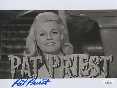 PAT PRIEST Signed THE MUNSTERS 8x10 Photo MARILYN MUNSTER Autograph JSA ...
