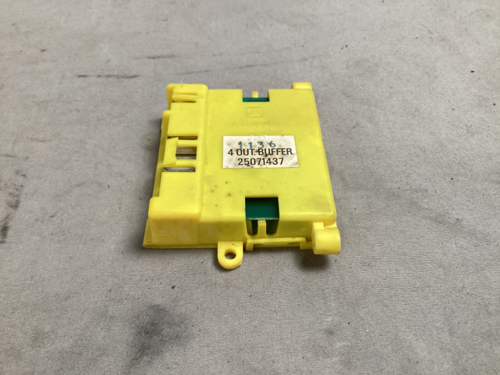 GM Speed Sensor Buffer 25071437 82-92 Pontiac Firebird Chevrolet Camaro ...