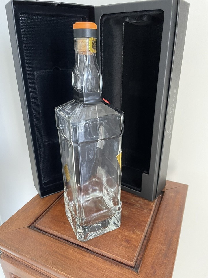 Johnnie Walker Black Label Blade Runner Deckard 2019 Bottle Prop Custom ...