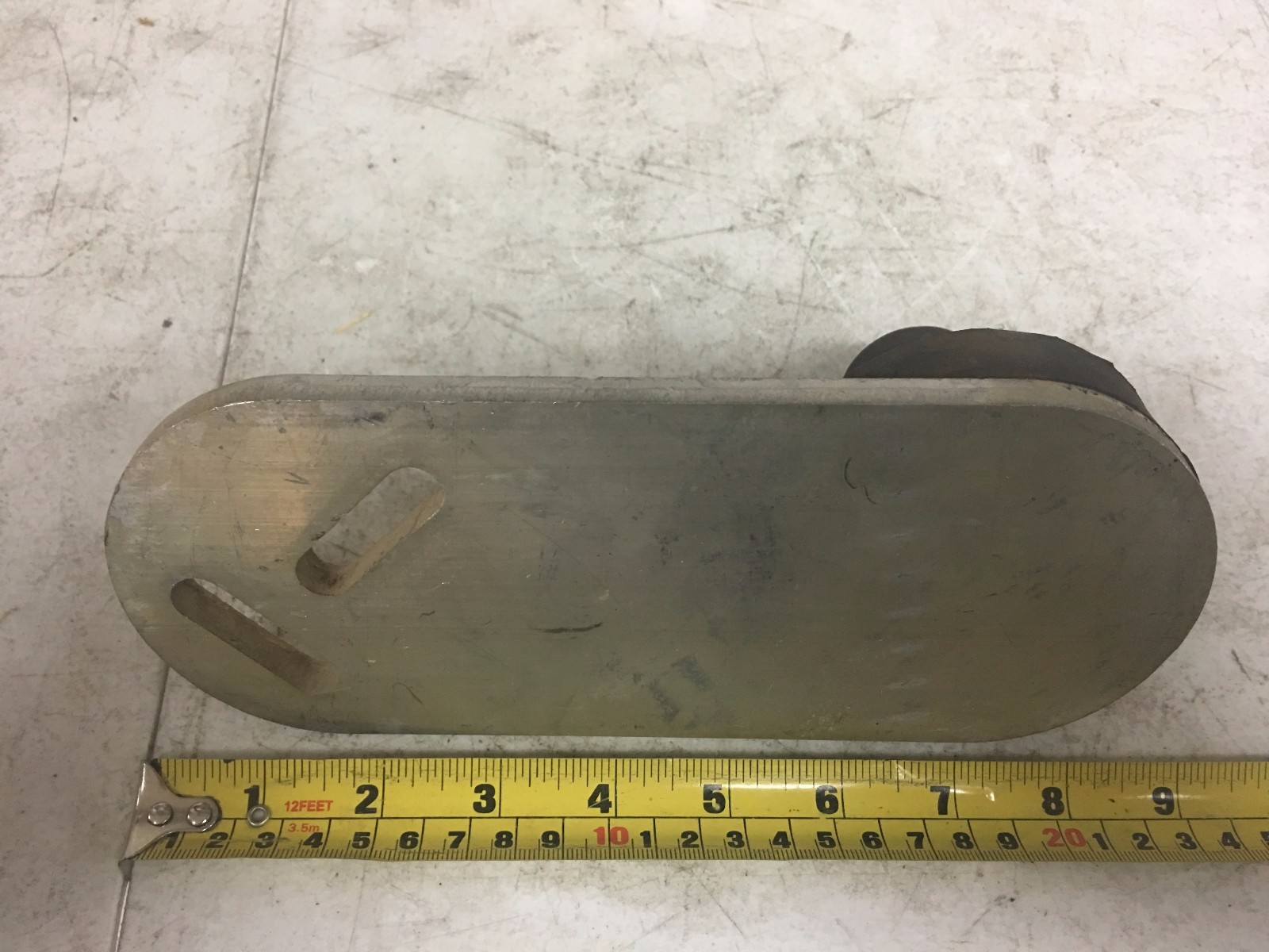 Left KW Hood Locator Pin & Bracket Kenworth # K179-481 Ref. # K273257 ...