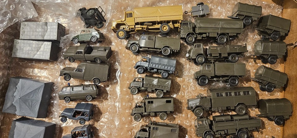 Roco Minitanks Konvolut 67 Modelle + Zubehör 1:87 H0 | eBay