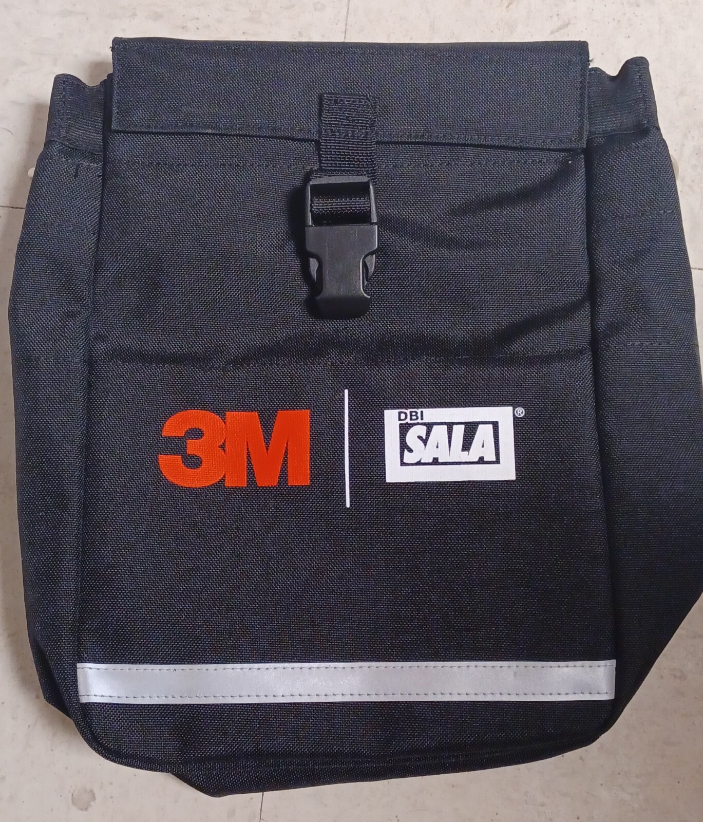 3M DBI SALA Pouch Tool, XD, W/2 RETR 5LB W/Mag W/Ret 1.5LB | eBay