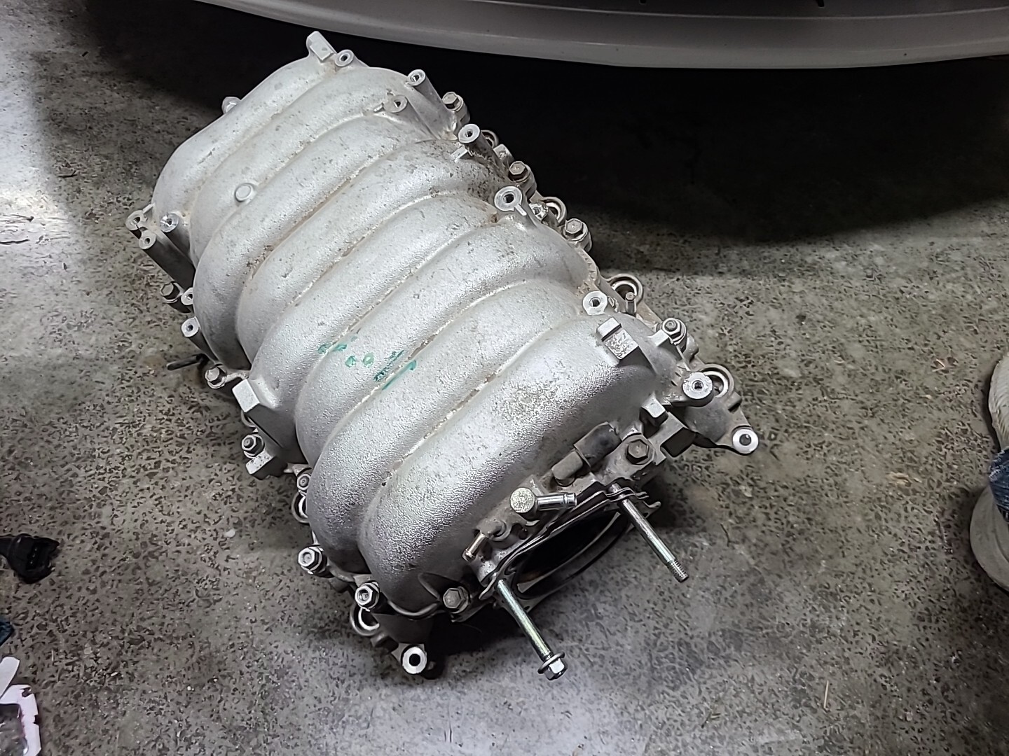 2003-2010 Toyota 3UZ-FE Lexus SC430 4.3 L V8 Air Intake Manifold | eBay