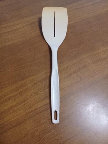 Vintage Foley Single Slotted Spatula Turner Flipper White Almond Nylon ...