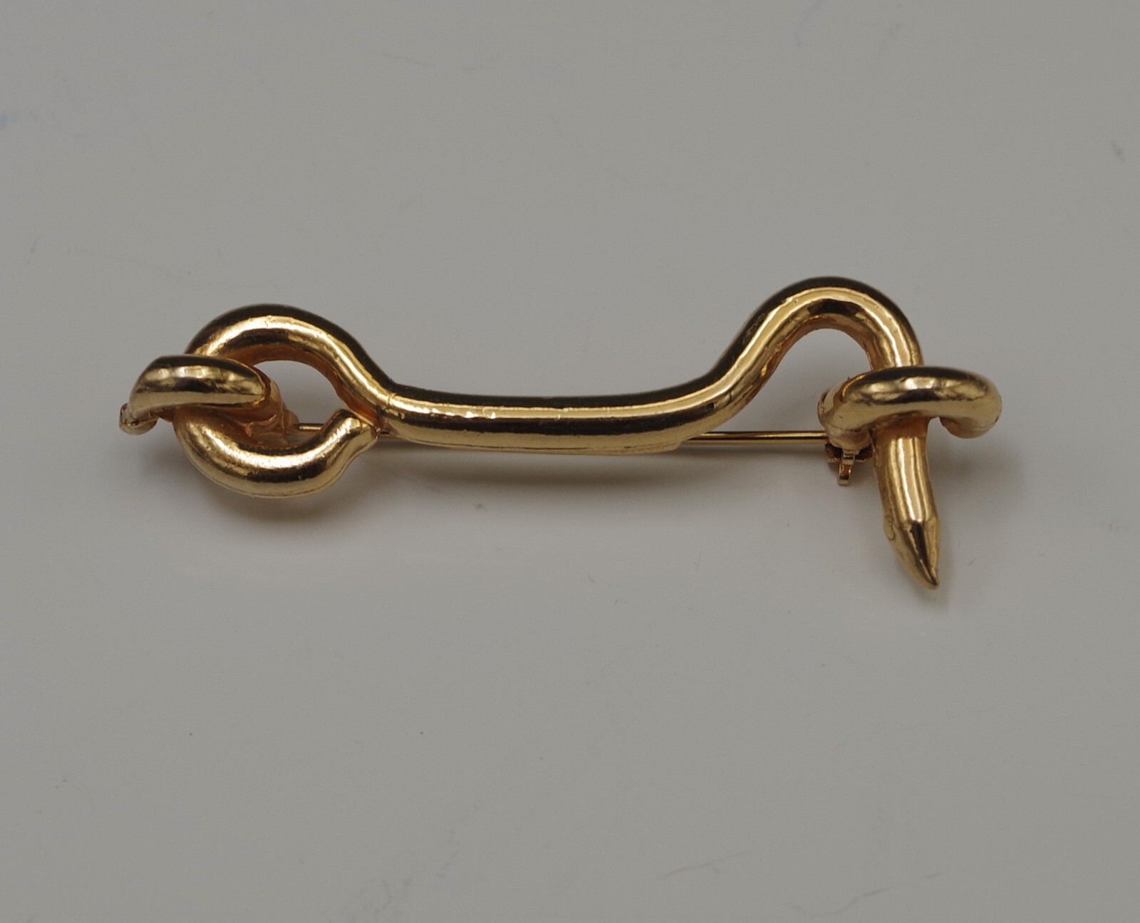 ACCESSOCRAFT BRUTALIST LOCK AND HOOK BROOCH SIGNED GO… - Gem