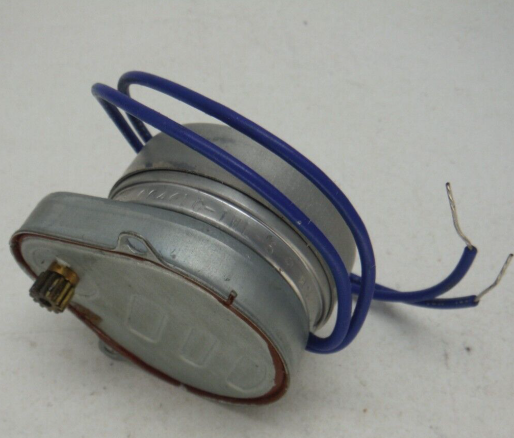 "NEW" VINTAGE SYNCHRON 610, 110V, 60HZ, 3W, 1-1/3 RPH, C046LC-1WL-6 9 ...