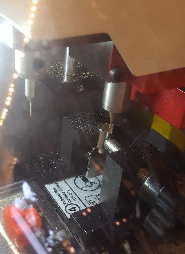 2 KEYS SENTRY SAFE KEY CODE CUT 2001-2100 Tubular Round Ace Key COT TO ...