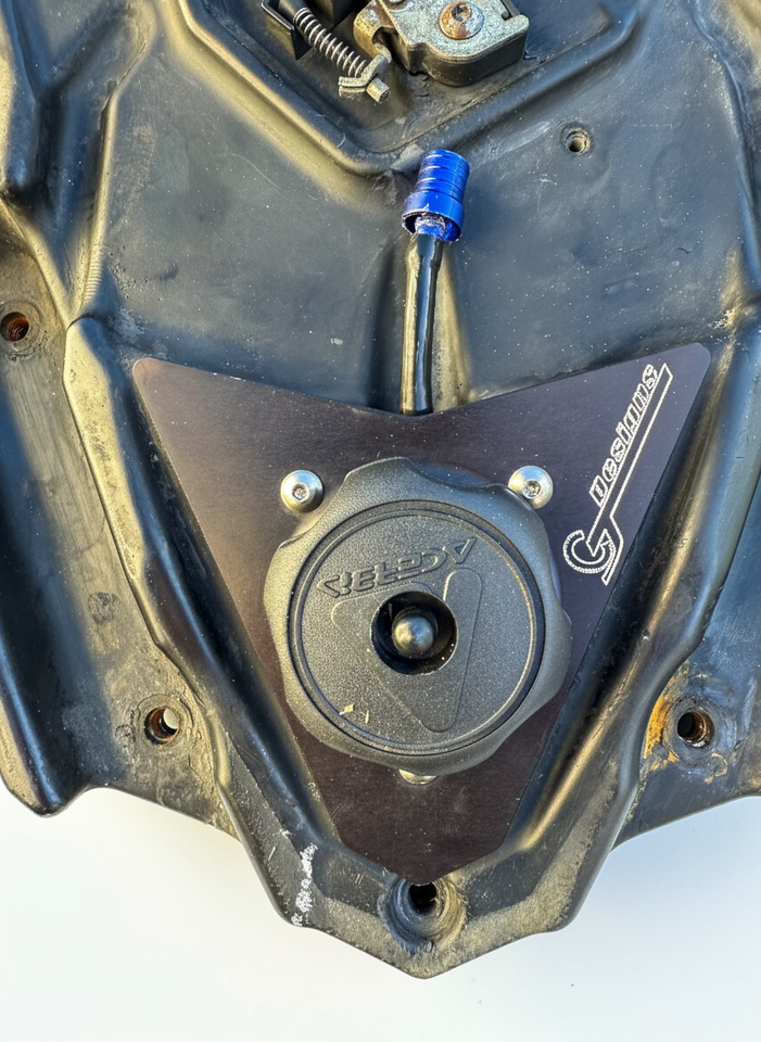 2008 KTM 690 Enduro Fuel Tank + CJ Designs Billet Cap 7650701324433A | eBay