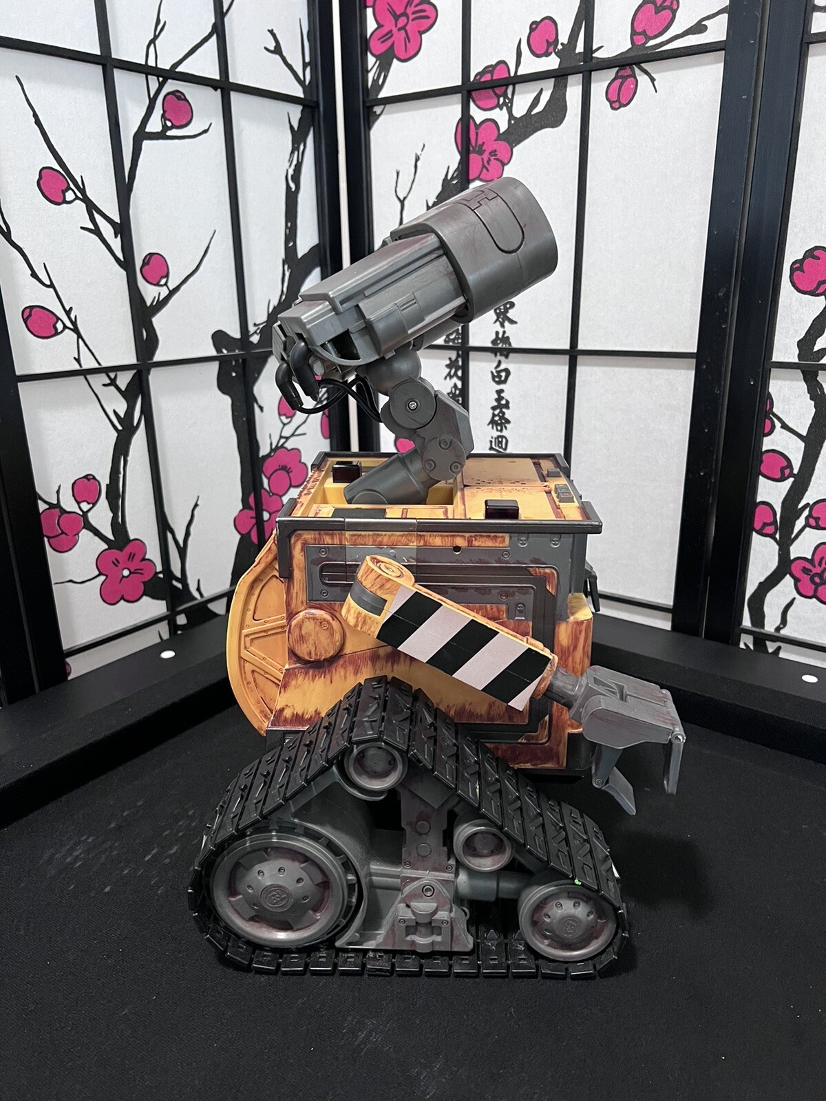 Disney Pixar Thinkway Ultimate Wall e Remote Control Robot Programmable ...