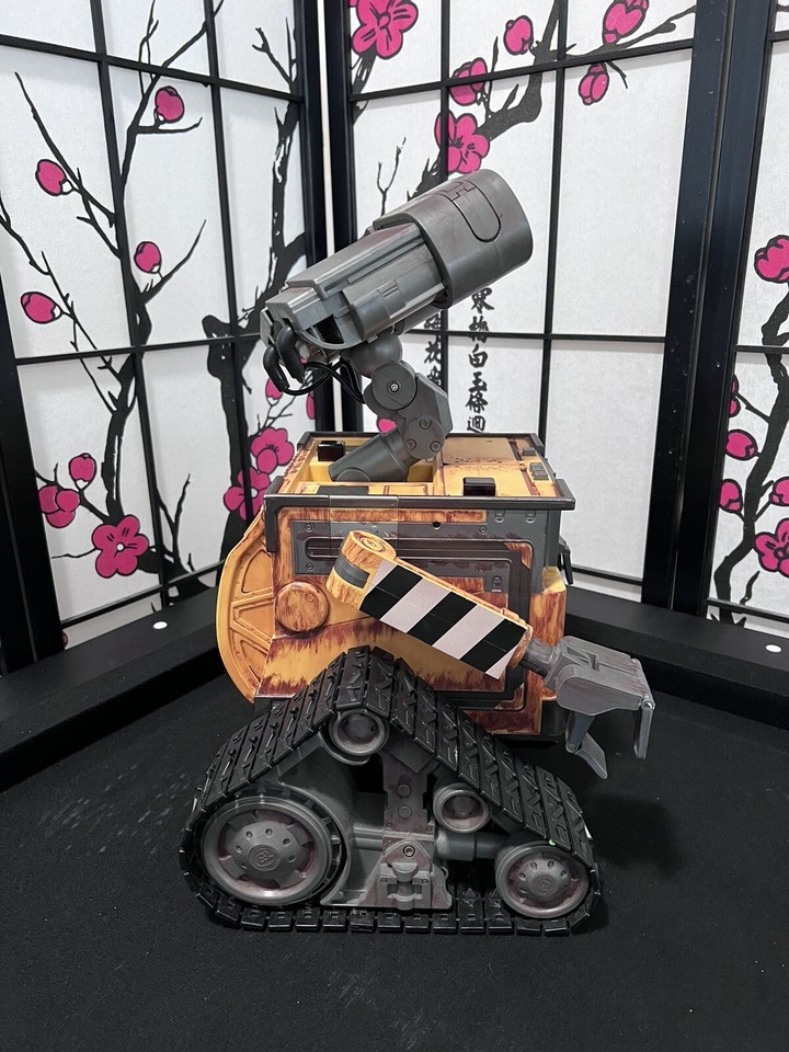 Disney Pixar Thinkway Ultimate Wall e Remote Control Robot Programmable ...