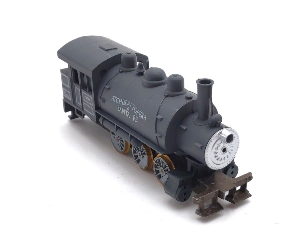 Roundhouse 422 HO Scale ATSF Tank Switcher Kit #2450/Box | eBay