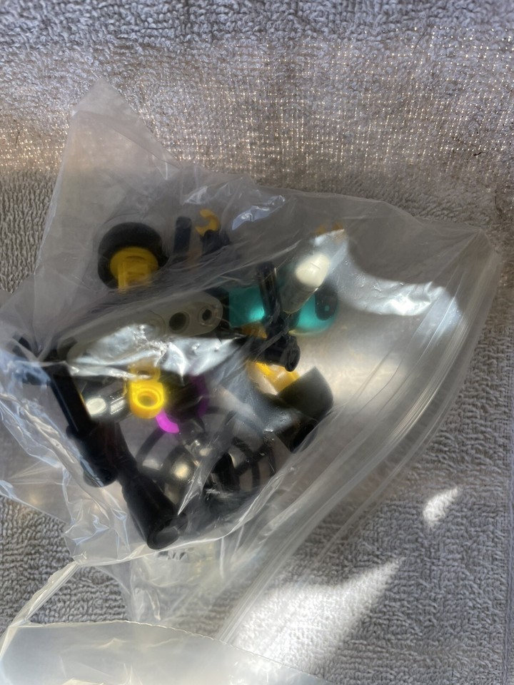 LEGOS Large Mixed Lot Prebuilt Figurines Machines Trucks Cars w/Extra ...