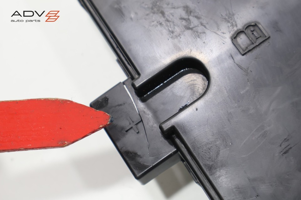 2020 - 2024 FORD EXPLORER FUSE RELAY JUNCTION POWER DISTRIBUTION BOX ...