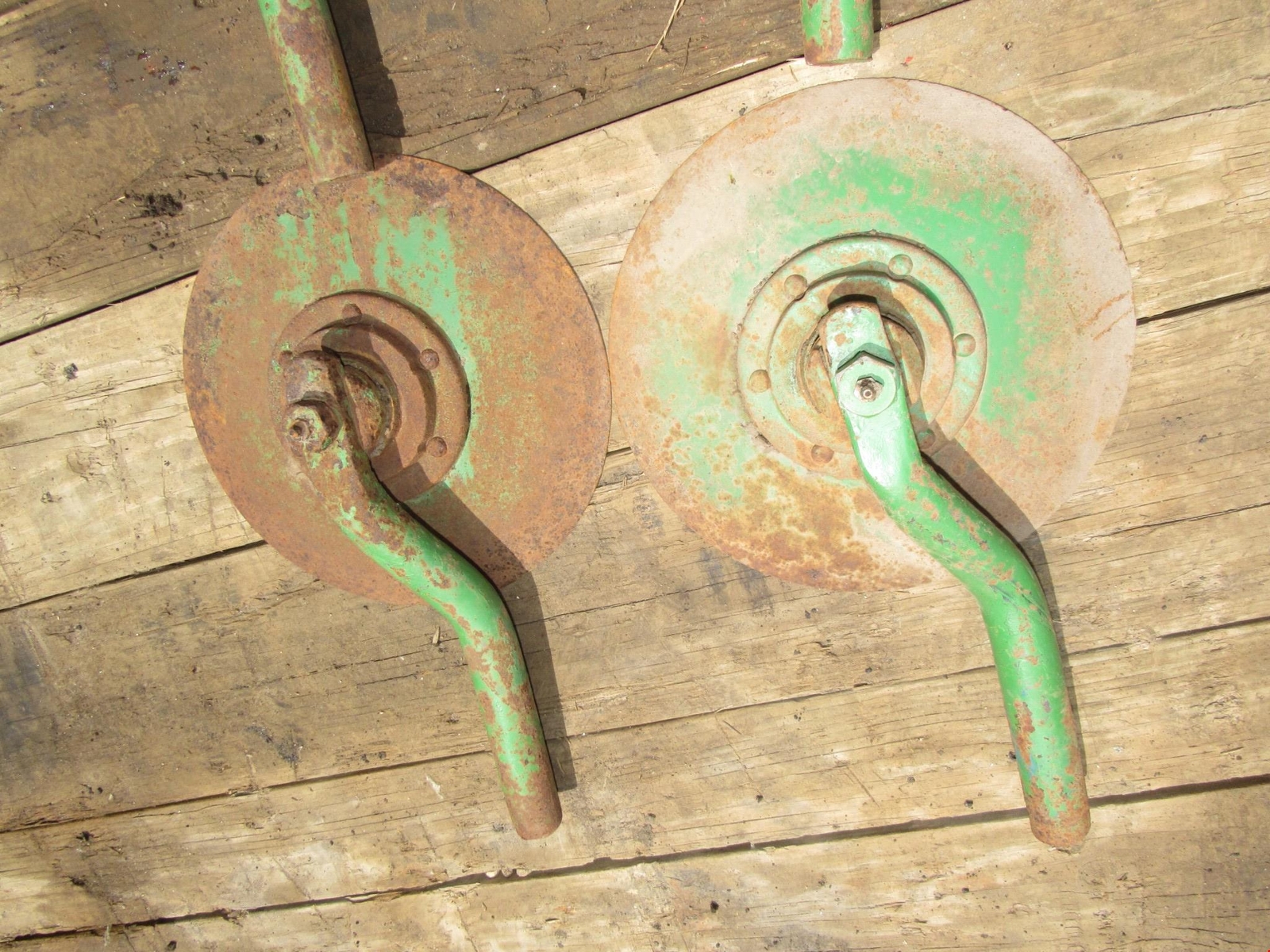 1 JOHN DEERE BARRING OFF CUT AWAY HIPPER HILLER DISC ASSEMBLY K503A | eBay