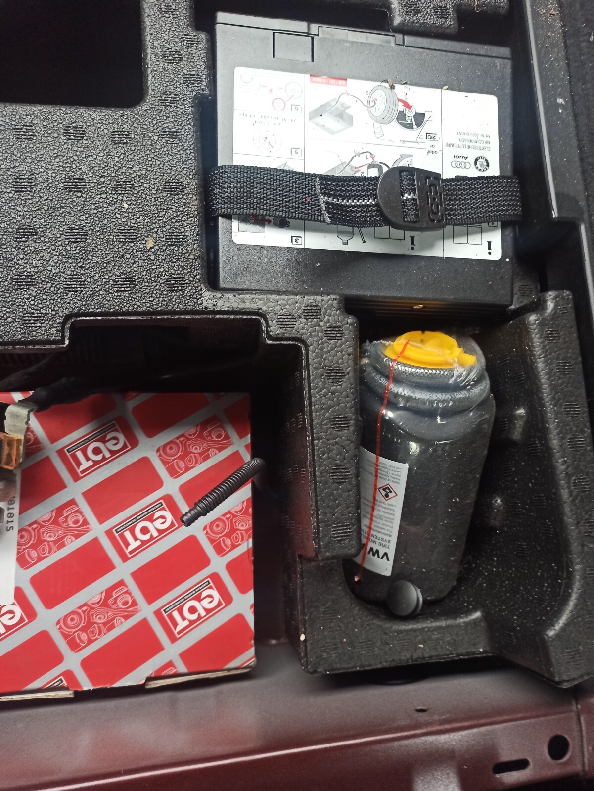 Audi SQ5 Q5 MK2 (FY) 2017-2022 Rear Boot Tool Kit & Storage Compartment ...